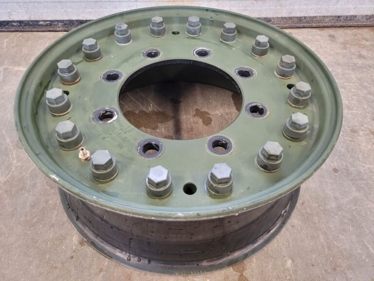 19.5″ X 6.75″ Hutchinson aluminum wheel | Military Tires