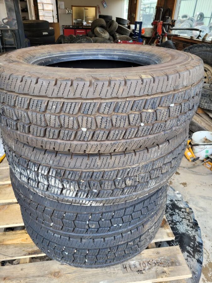 LT225/75R16 Mastercraft Courser HXT | Military Tires