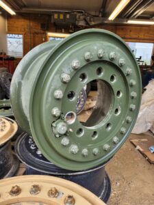 20×10 Hutchinson Wheel W0-0347 | Military Tires