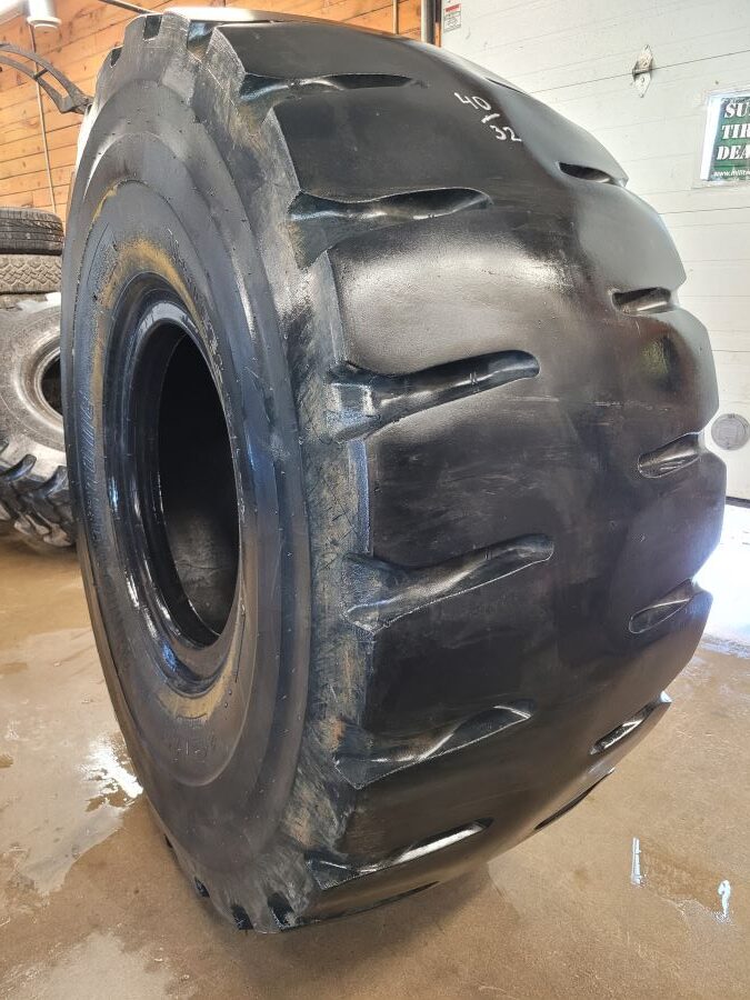 26.5R25 Bridgestone V-Steel D-Lug | Military Tires